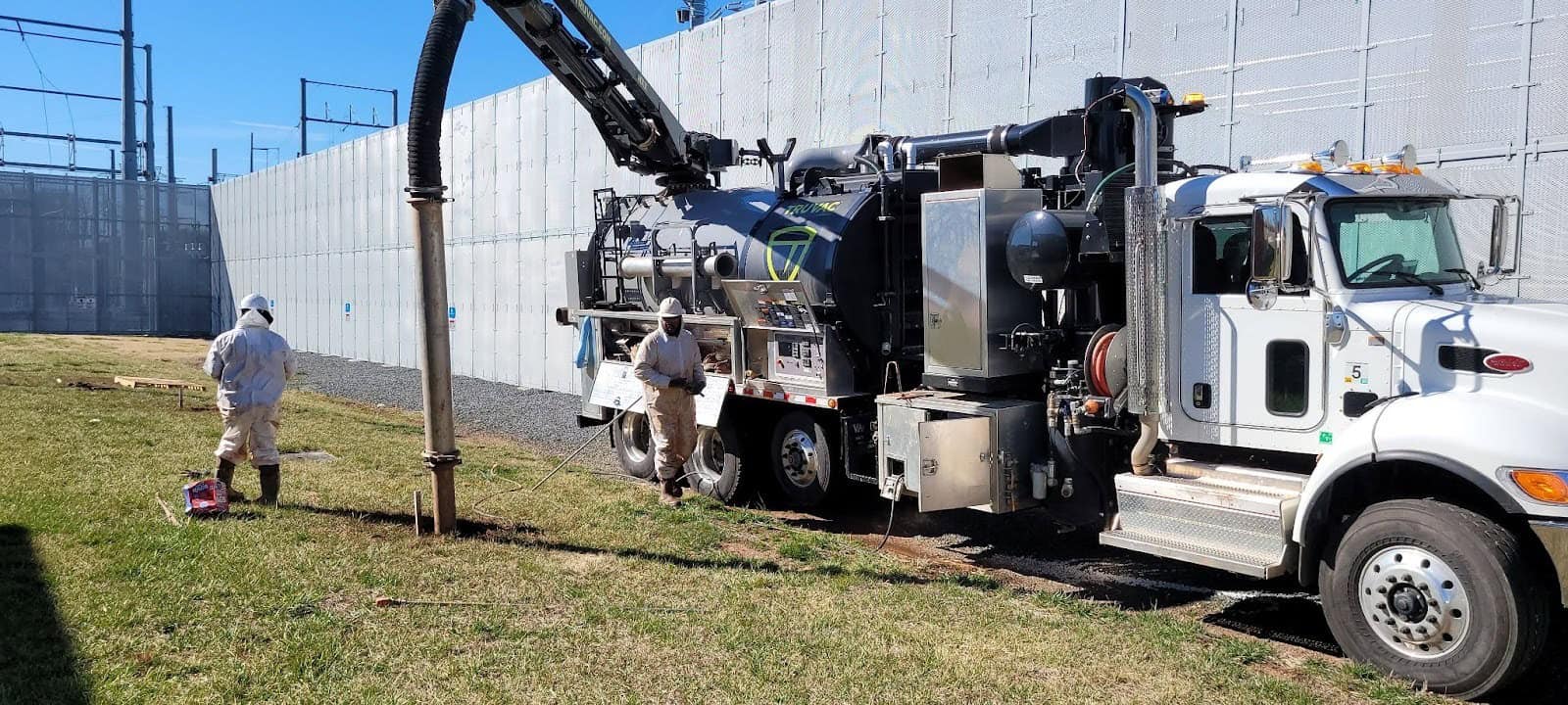 How Jet Vac Trucks Support Hydro Excavation: Safe Digging Around ...